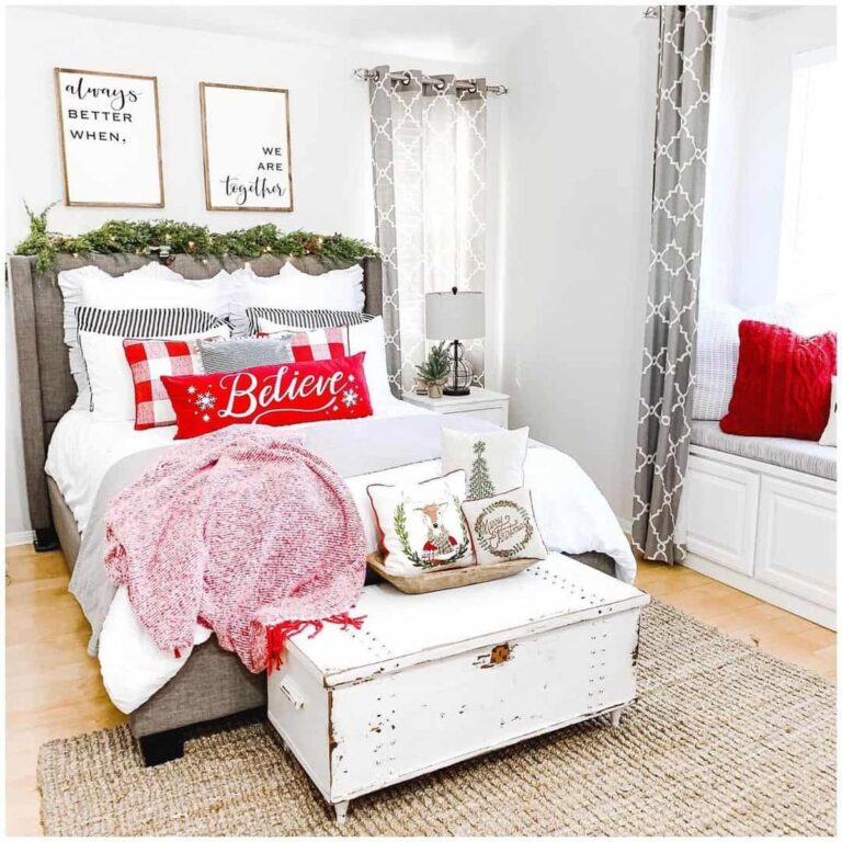 30 Vibrant Red Bedroom Ideas for a Striking, Bold Look -Architectural ...