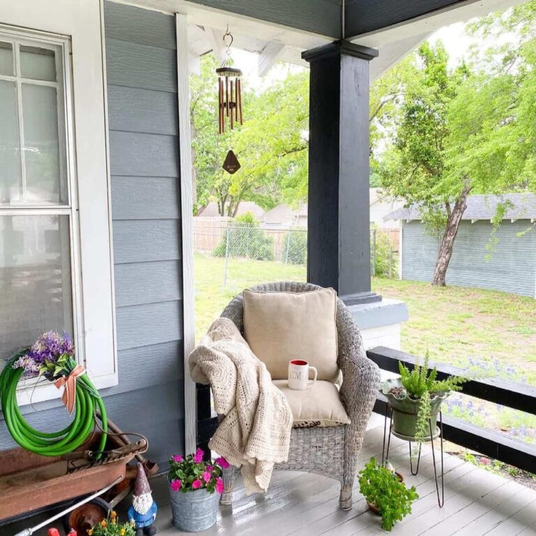 29 Fresh Front Porch Furniture Ideas to Transform Your Entryway ...