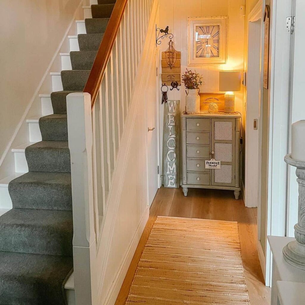 25 Narrow Entryway Ideas to Maximize Your Space -Architectural Foundation