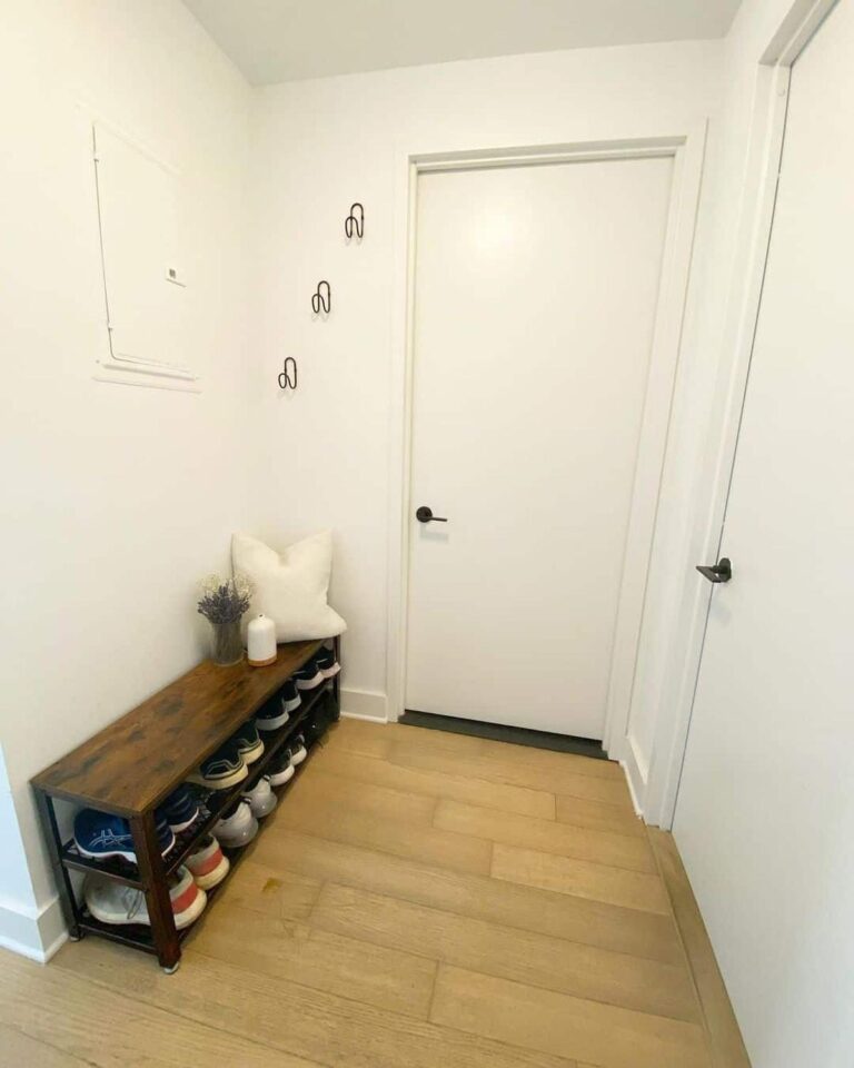 25 Narrow Entryway Ideas to Maximize Your Space -Architectural Foundation
