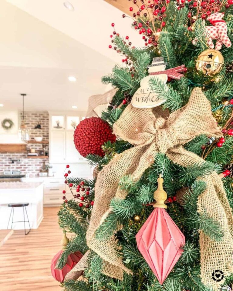 13 Burlap Ribbon Christmas Tree Ideas for a Rustic Look -Architectural ...