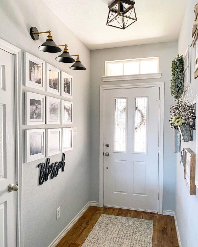 20 Eye-Catching Foyer Light Fixtures for a Welcoming Glow ...