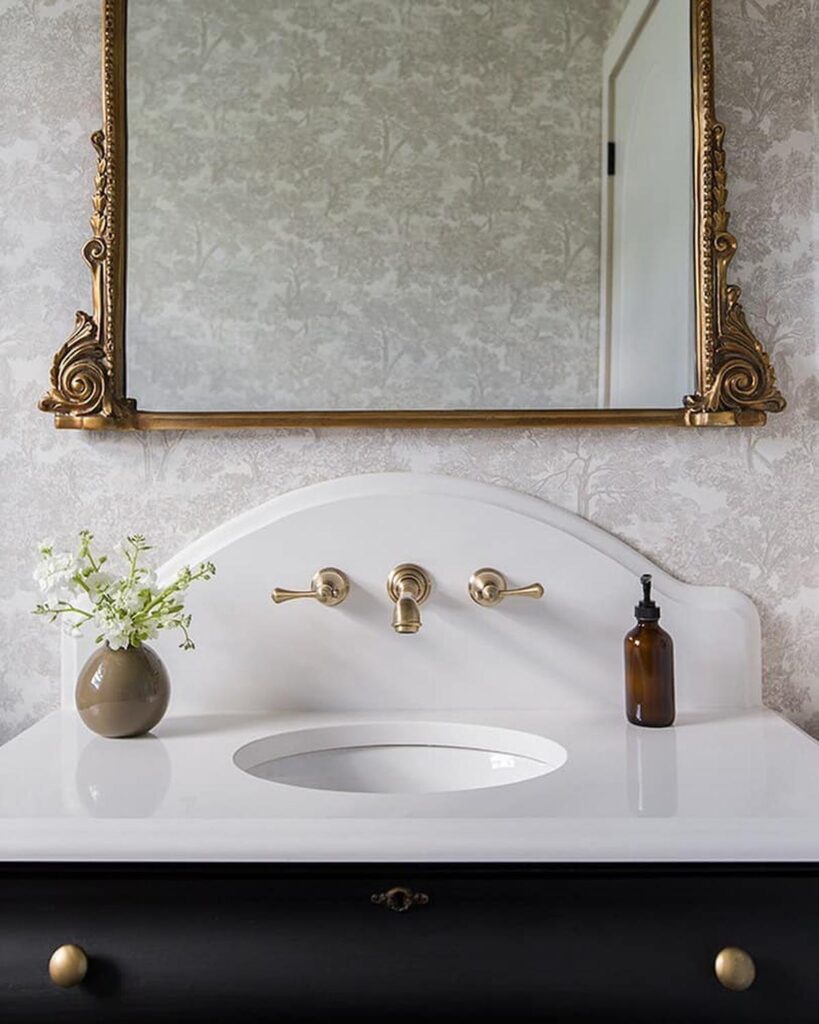 24 Elegant Bathroom Backsplash Ideas for a Fresh Look -Architectural ...
