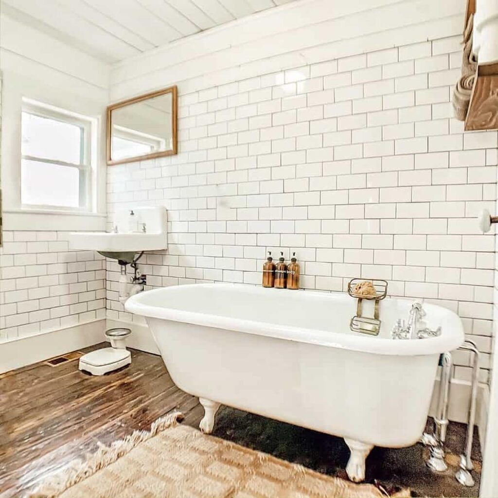 28 Gorgeous Subway Tile Bathrooms to Inspire You -Architectural Foundation