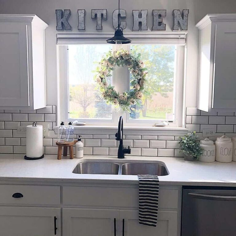 34 Kitchen Windows Over Sink Ideas to Let in the Light -Architectural ...