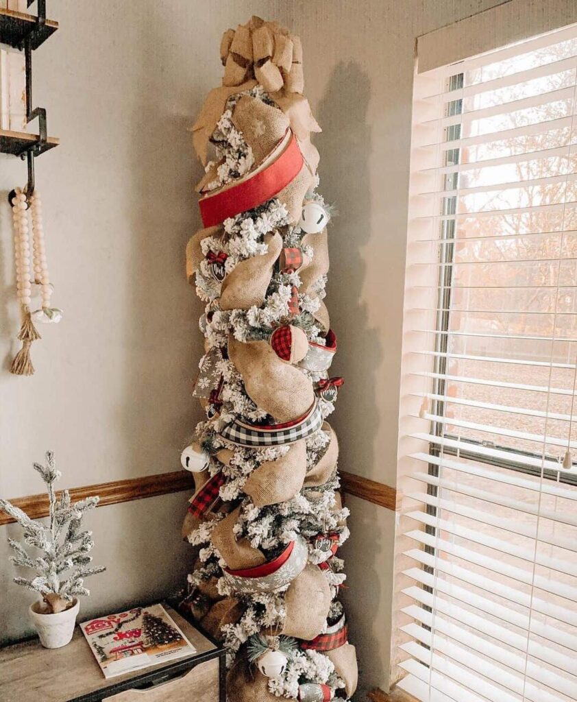 49 Elegant Pencil Christmas Tree Decorating Ideas for a Merry Holiday ...