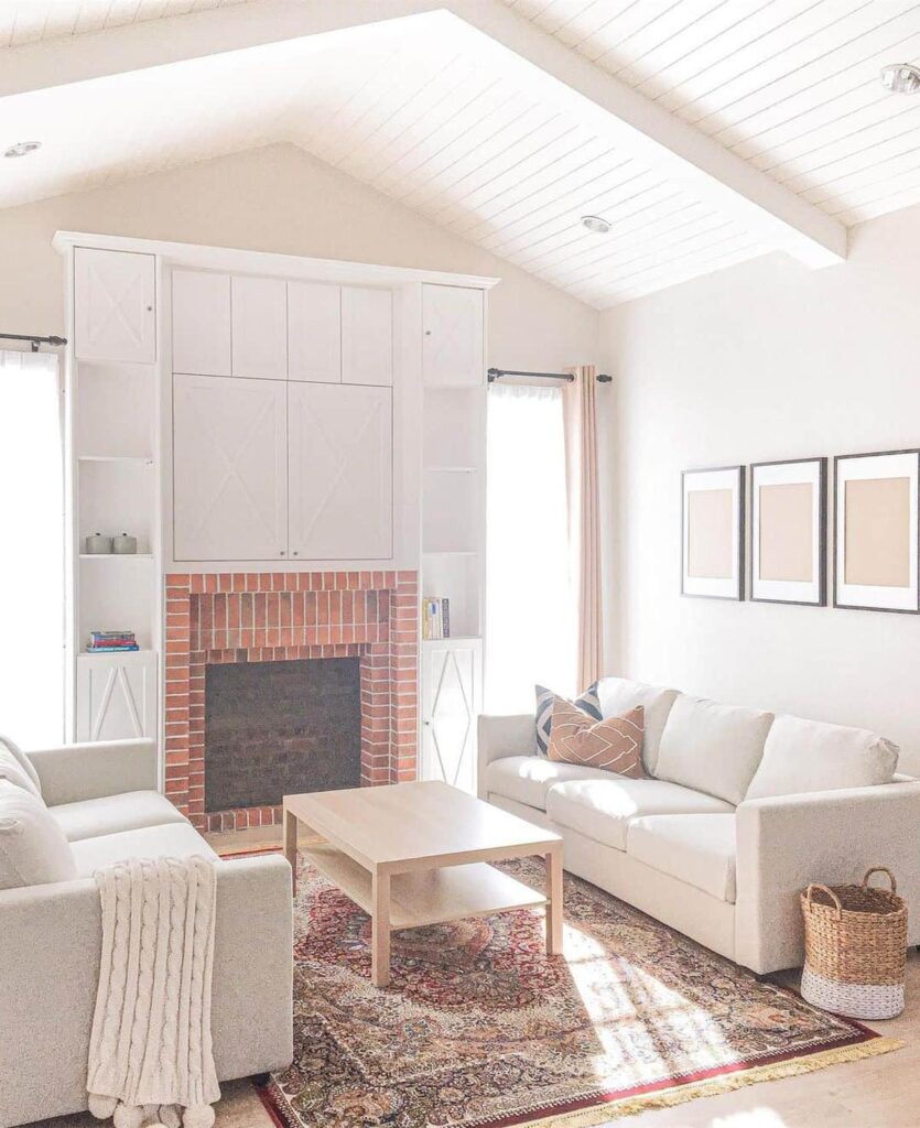 20 Stylish Designs to Pair with a Red Brick Fireplace -Architectural ...