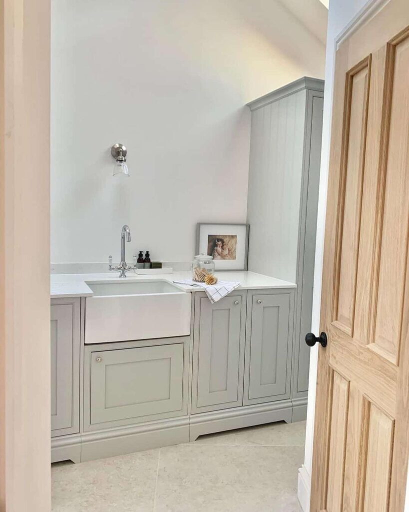 26 Top Utility Room Layouts to Simplify Life -Architectural Foundation