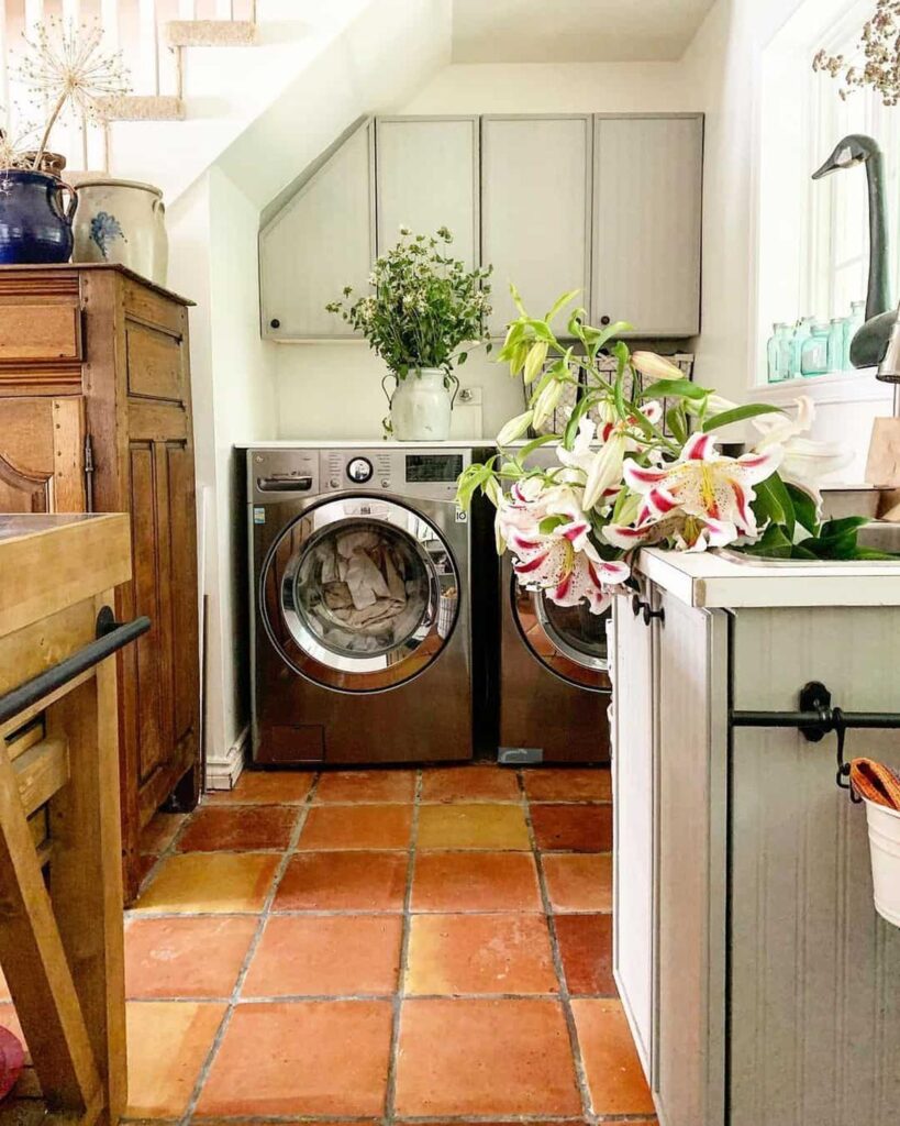 26 Top Utility Room Layouts to Simplify Life -Architectural Foundation
