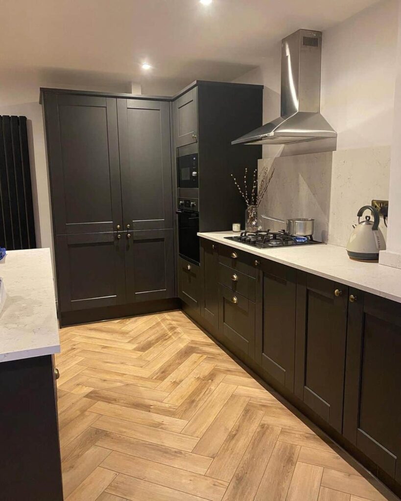 22 Dramatic Dark Kitchens to Make a Statement -Architectural Foundation