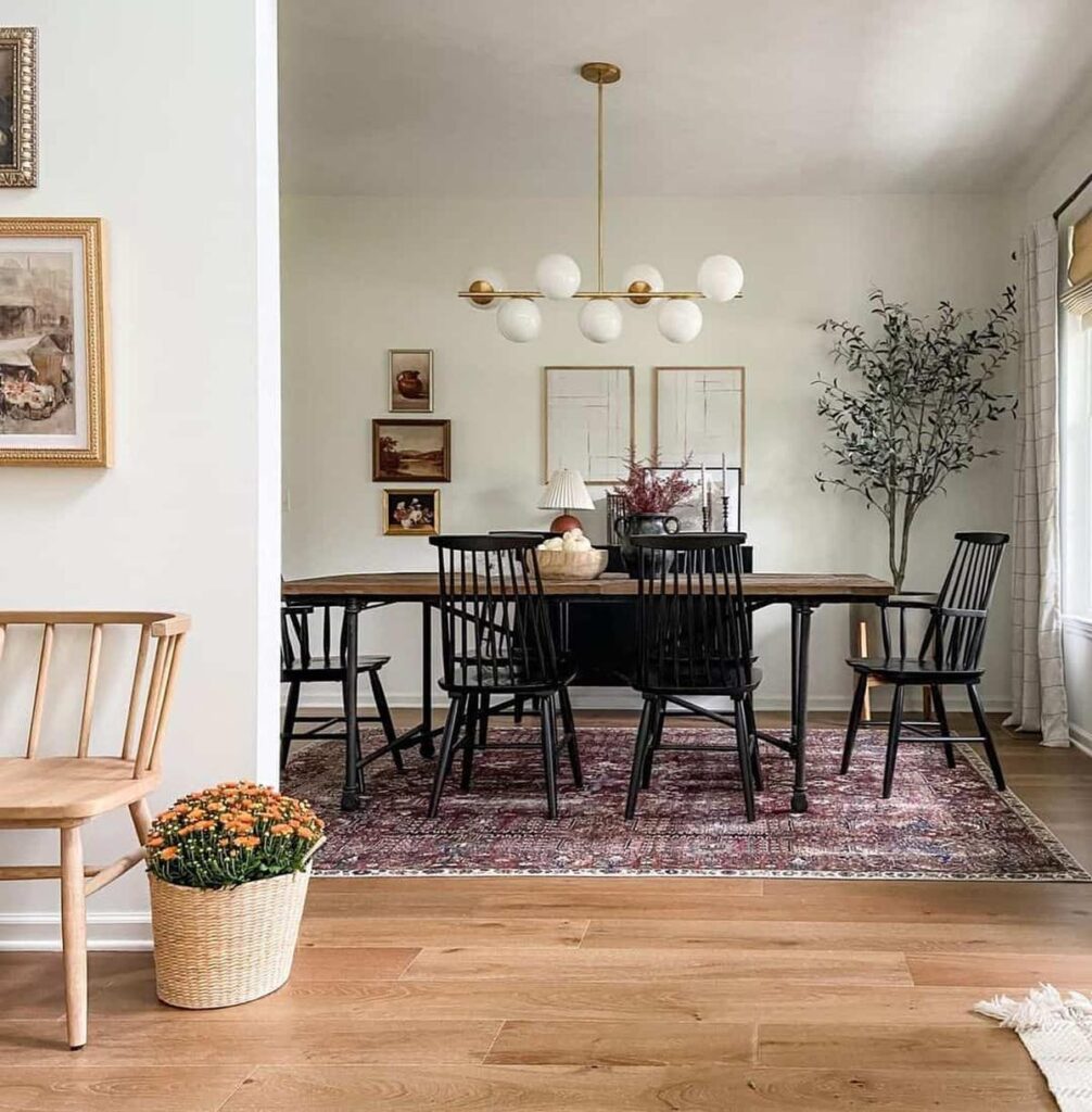 35 Unique Ideas for Displaying Three Photo Frames on a Wall ...