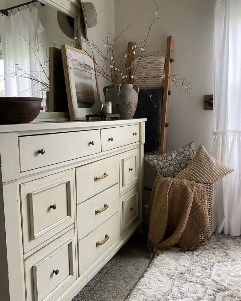27 Clever Blanket Storage Ideas for a Tidy Home -Architectural Foundation