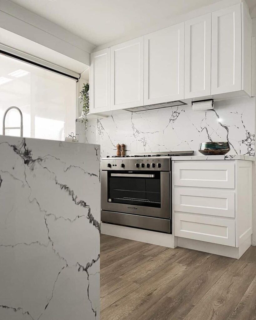 23 High-End Cabinet End Panel Designs for Luxury Kitchens ...