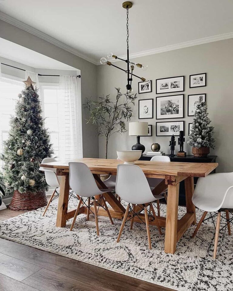 33 Nutcracker Christmas Display Ideas for a Classic Touch ...