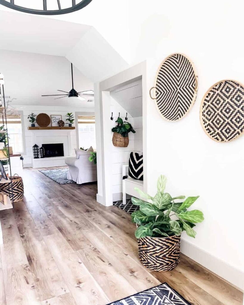 25 Stylish White and Grey Walls with Trim Color Combinations ...