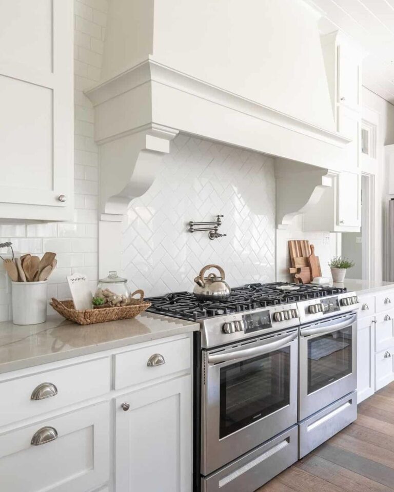 33 Stunning Backsplash Ideas Behind Your Stove -Architectural Foundation