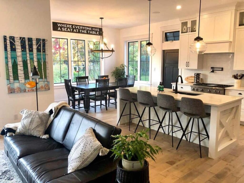 26 Stylish Transom Window Ideas for Extra Light -Architectural Foundation