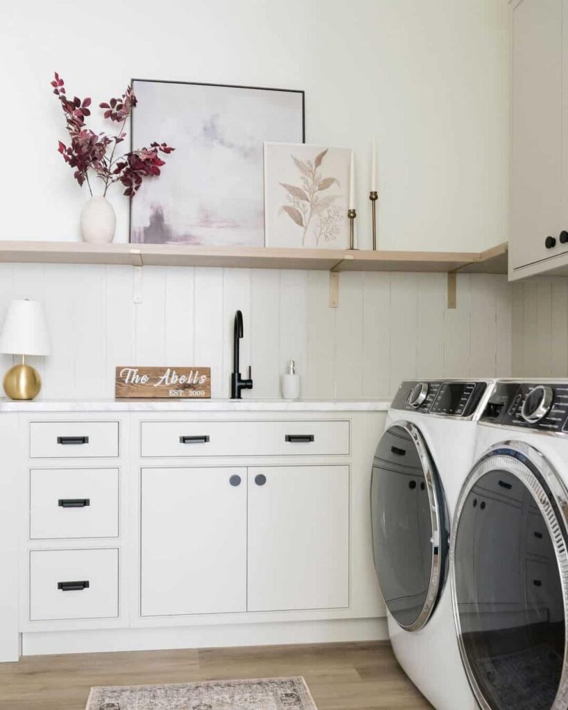 25 Sleek Slab Cabinet Doors for a Minimalist Style -Architectural ...