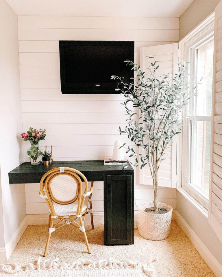 34 Rustic Farmhouse Desks for a Cozy Workspace -Architectural Foundation