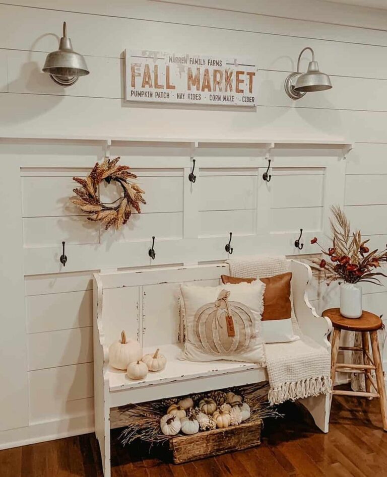 20 Eye-Catching Foyer Light Fixtures for a Welcoming Glow ...