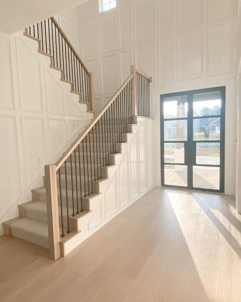 22 Sophisticated Full Wall Wainscoting Designs to Refine Any Room ...