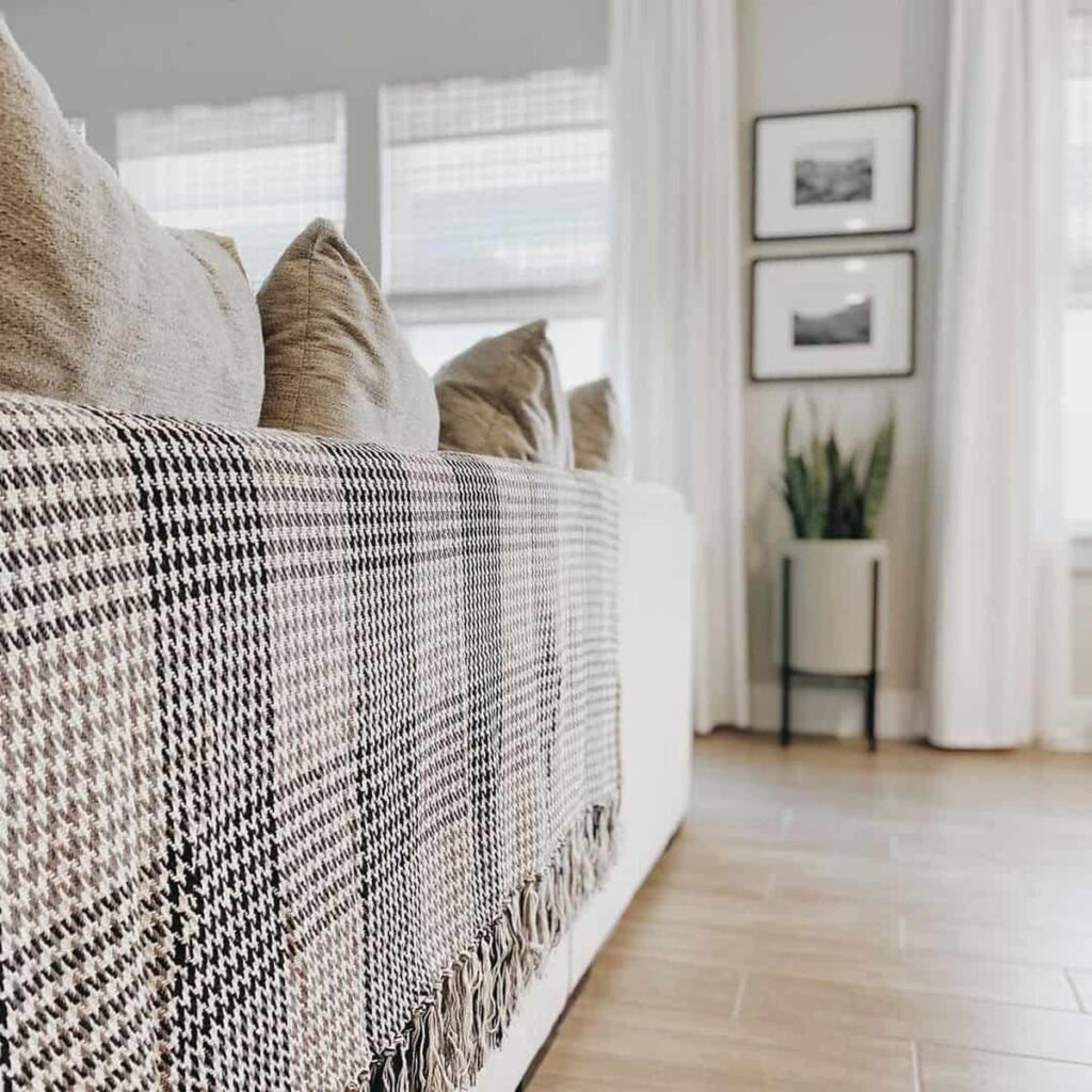 12 Best Ways to Decorate the Back of Your Couch -Architectural Foundation