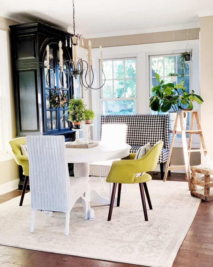 26 Colorful Dining Chairs for a Fun and Energetic Dining Experience ...
