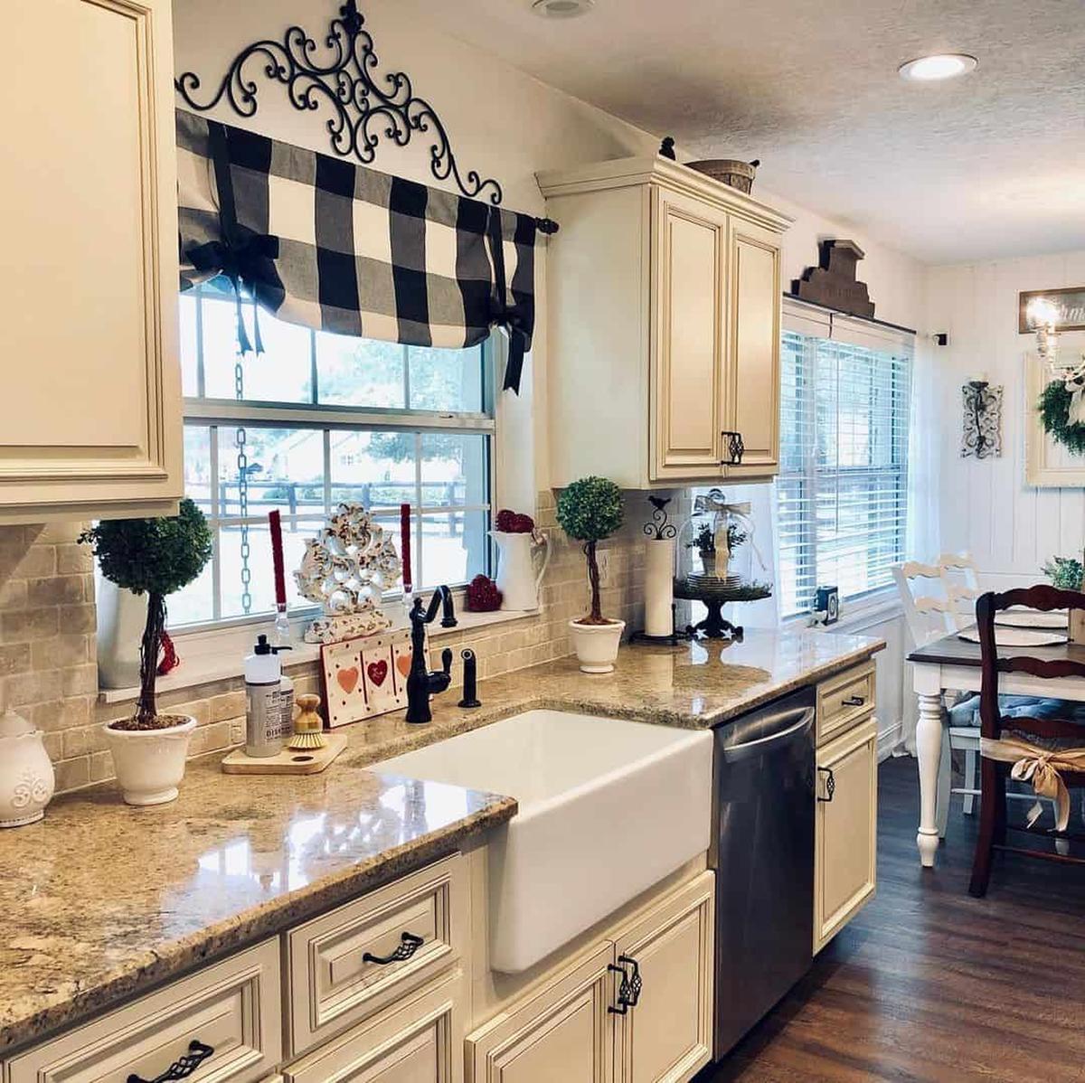 14 Stylish Black and White Kitchen Curtains -Architectural Foundation