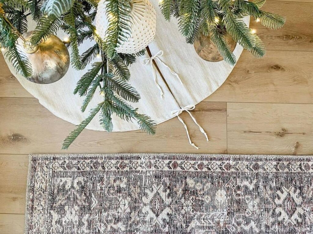 37 Tree Skirt Ideas to Complete Your Holiday Decor -Architectural ...