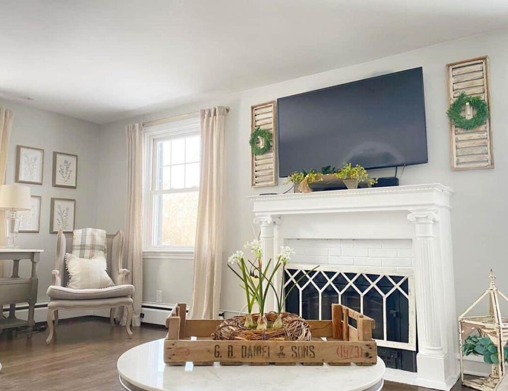 26 Elegant Farmhouse Window Ideas to Let in the Light -Architectural ...