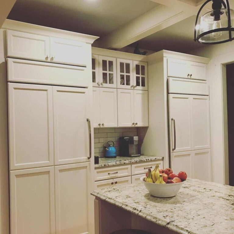 20 Farmhouse Cream Cabinets to Warm Up Your Kitchen -Architectural ...