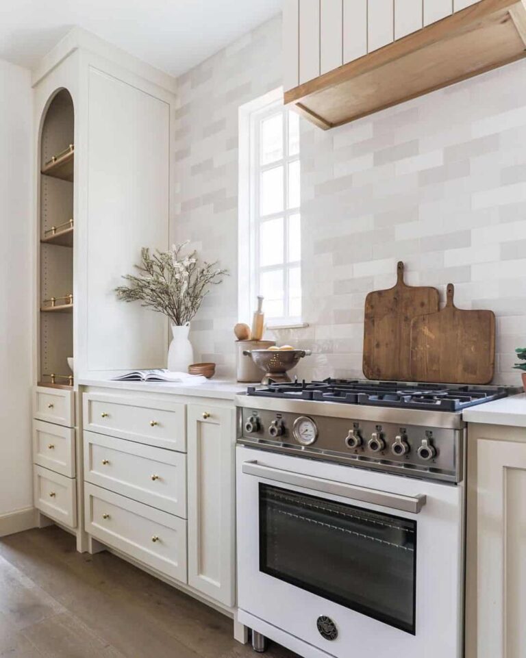 19 Eye-Catching Cloe Tile Ideas for a Modern Aesthetic -Architectural ...