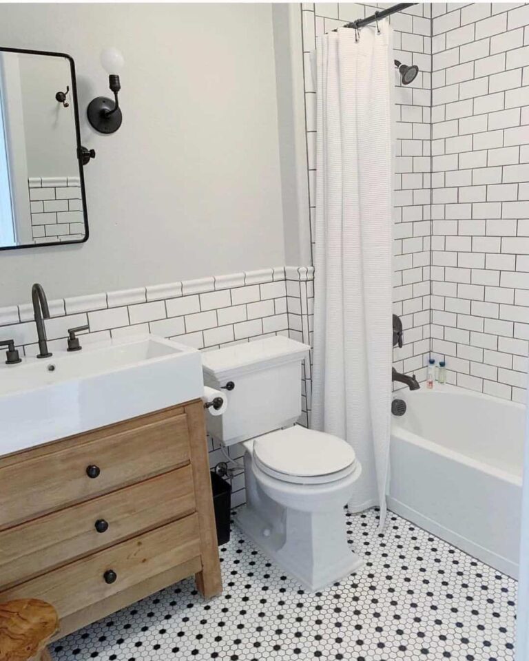 24 Chic and Practical Solutions for Toilet and Bathtub Combos to ...