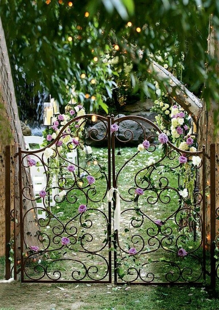 36 Stylish Metal Garden Gate Ideas with Advantages and Disadvantages