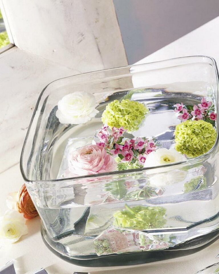 37 Gorgeous Floating Flower & Candle Centerpiece Ideas