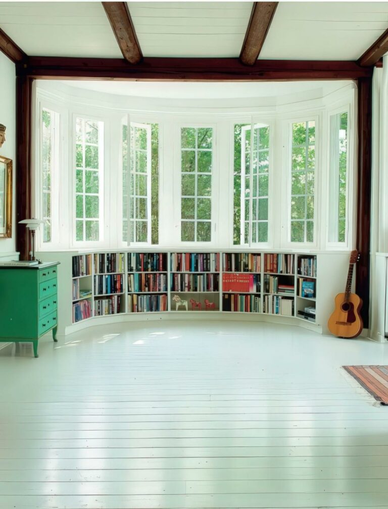 38 Bay Window Decorating Ideas to Inspire