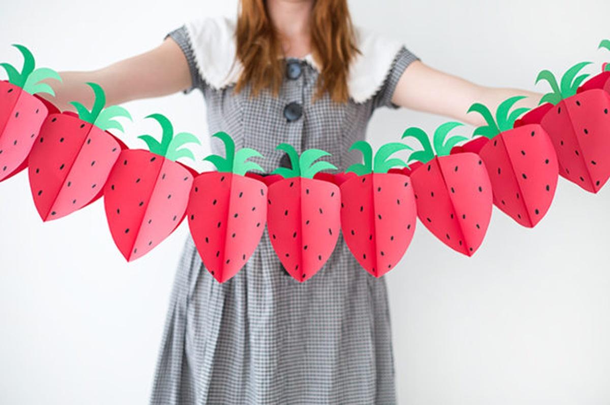 11 Fresh Strawberry Craft Ideas for Summer Fun