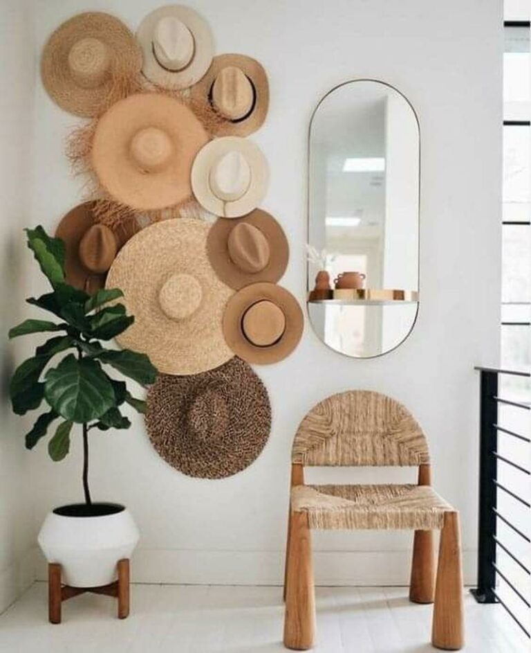35 Innovative Hat Gallery Wall Display Ideas