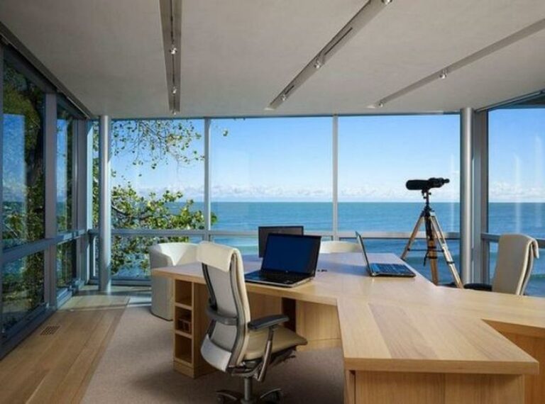 30 Eye-Catching Home Office Designs with a Striking View