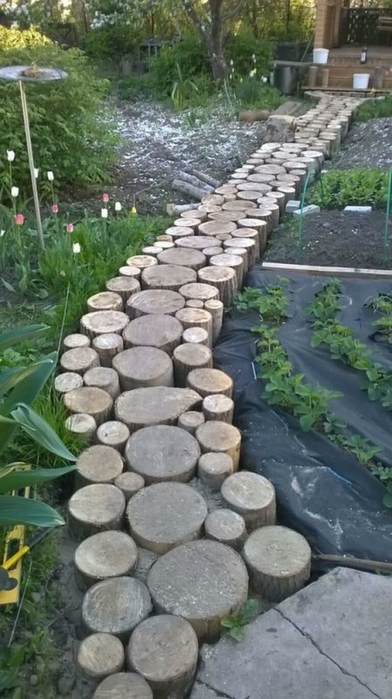 43 Rustic Tree Slice Garden Path Ideas
