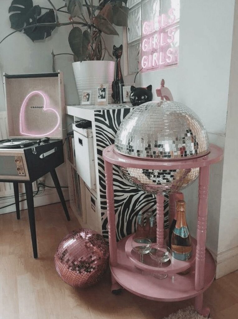 50 Dazzling Disco Ball Decor Ideas for Trendy Homes