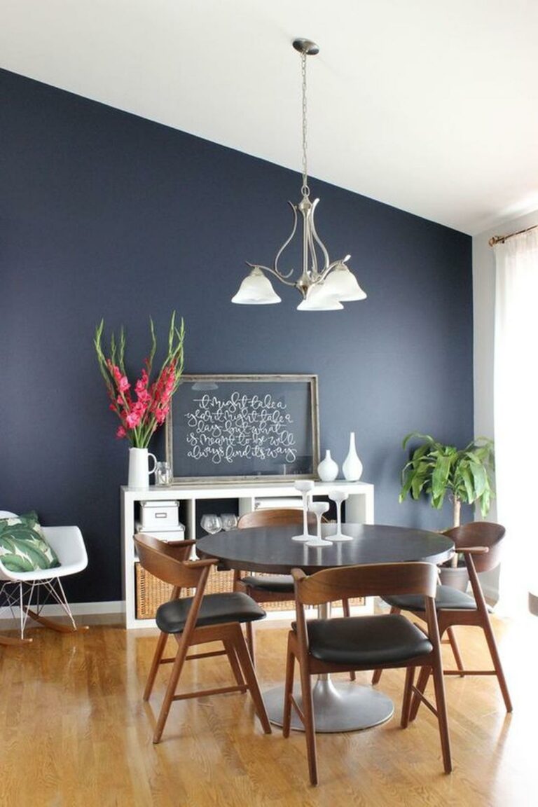 28 Elegant Navy Accent Walls For Bold Statement Spaces
