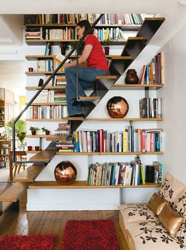 25 Enchanting Libraries And Cozy Reading Nooks Under Stairs