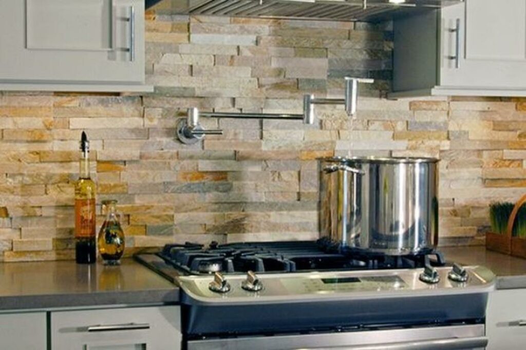 29 Breathtaking Stone And Rock Kitchen Backsplashes That Impress