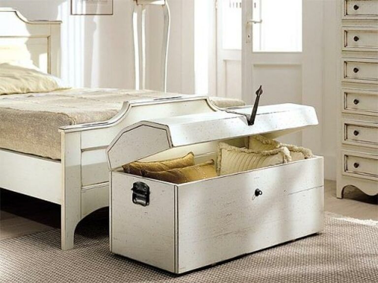 15 Fabulous Chest Decor Ideas to Transform Any Room