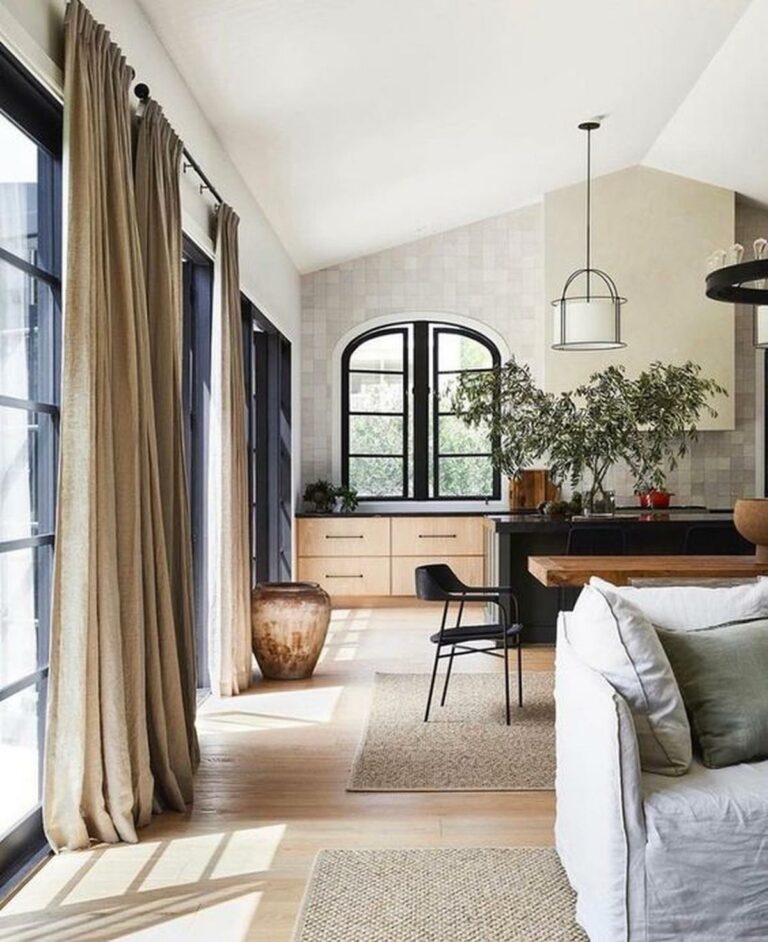 32 Enchanting Arched Window Ideas for Your Home
