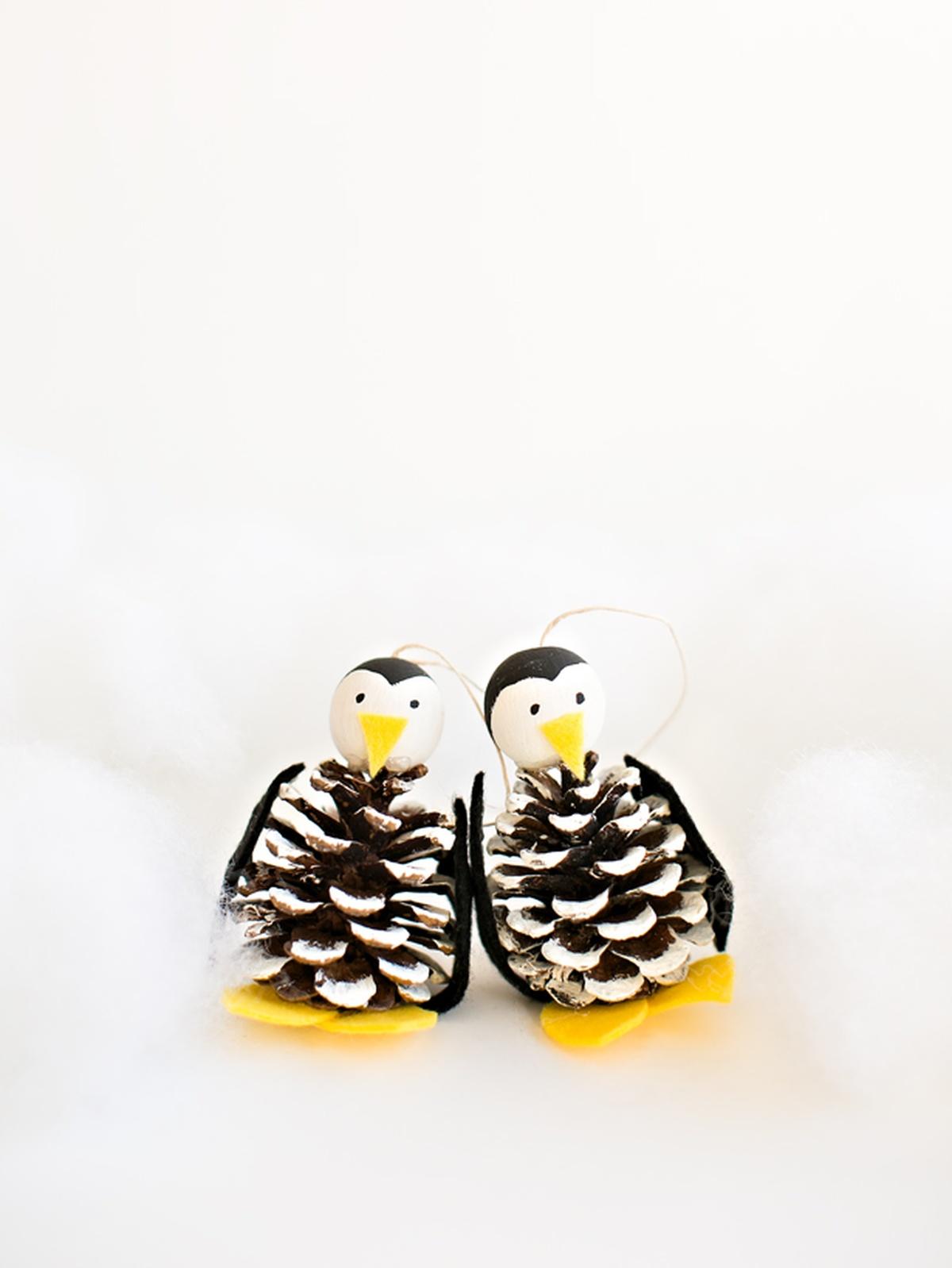 12 Adorable Penguin Craft DIYs for Winter Smiles