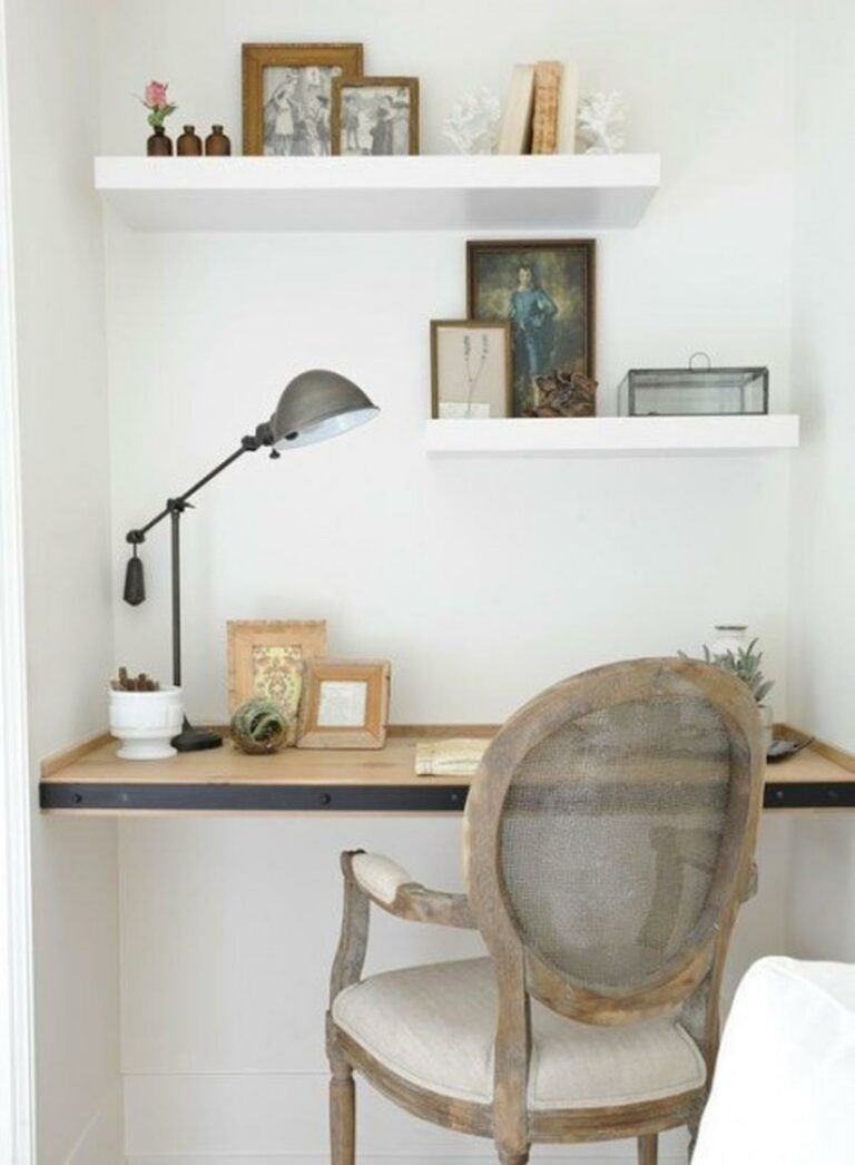 24 Chic Floating Desk Designs for a Modern Home Office
