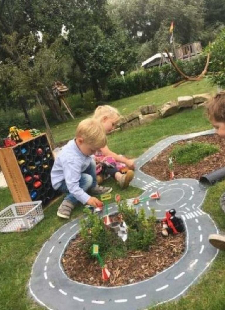 30 Whimsical Outdoor Play Areas to Spark Kids' Imagination