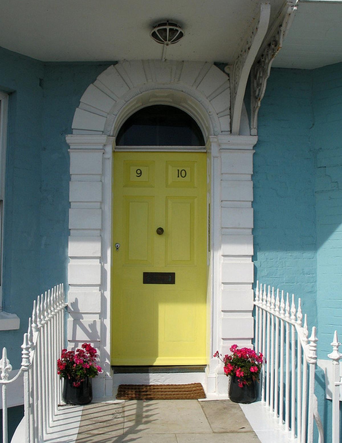 15 Bright Yellow Front Door Designs for Cheerful Homes